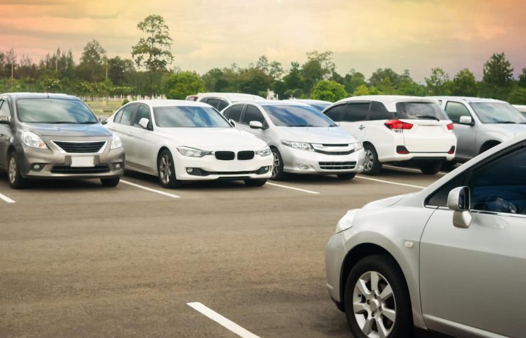 A quick guide to backing out of a parking space - Toyota of Orlando Blog